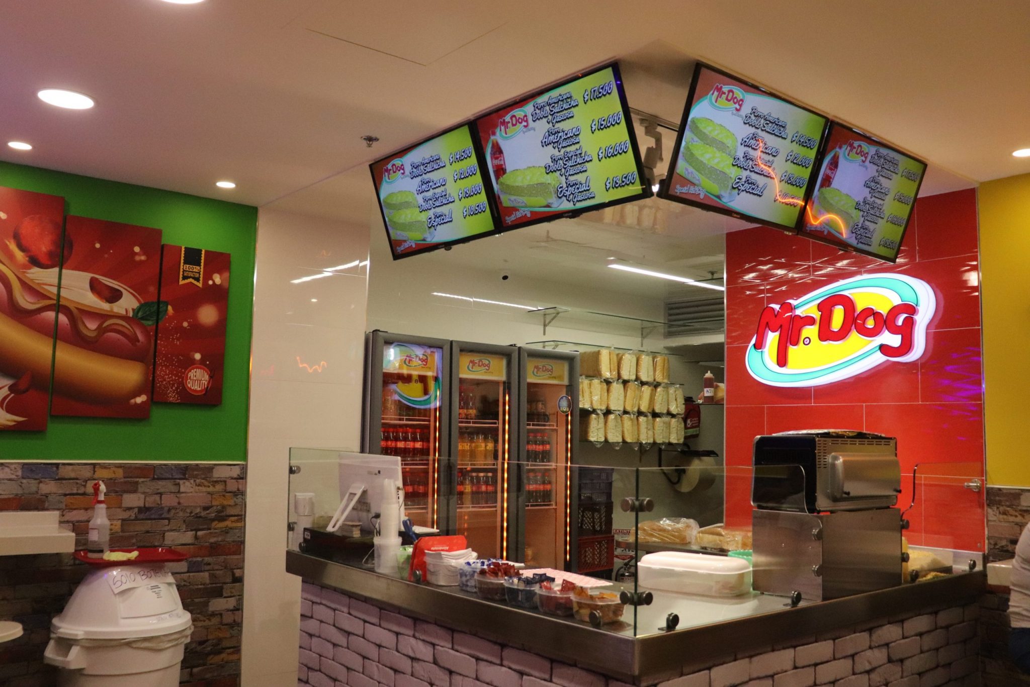 Mister Dog – Centro Comercial Plaza de las Américas